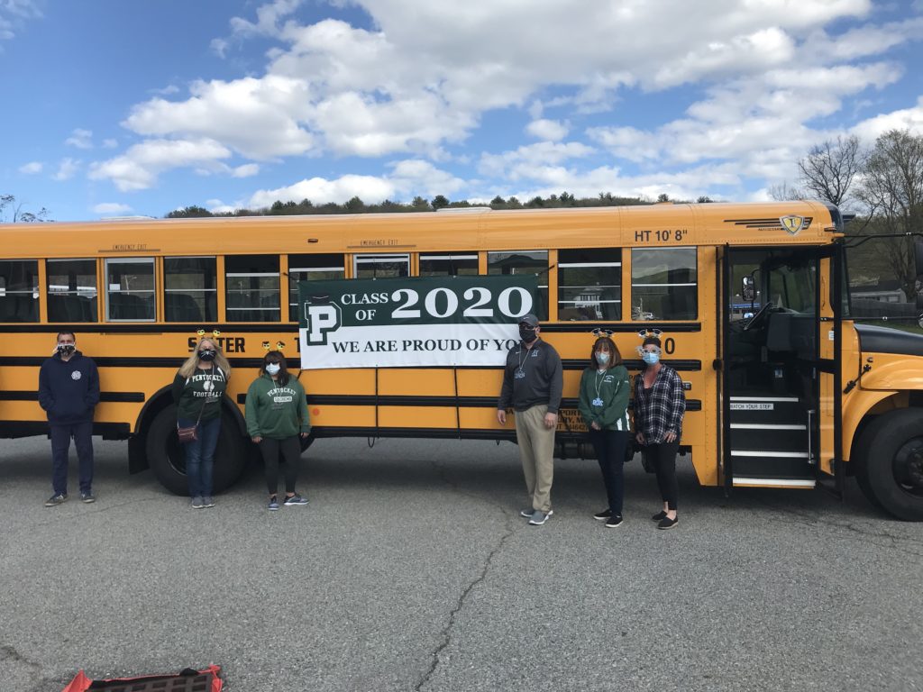 Pentucket Community Members Deliver Signs of Encouragement to ...