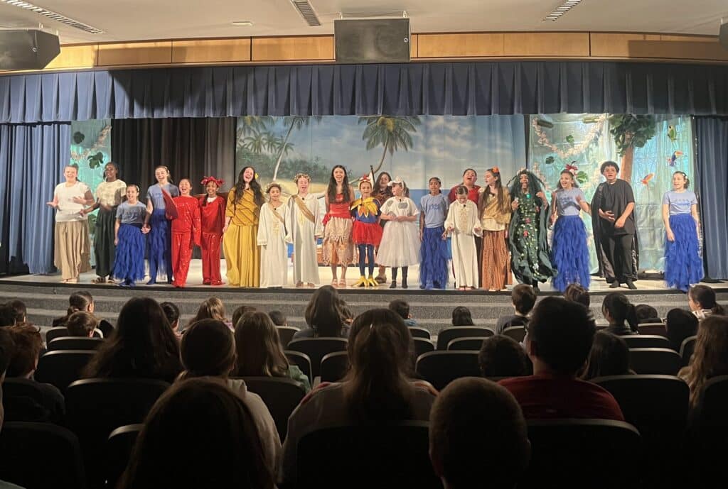Wareham Middle School Drama Club Performs 'Moana JR.' | John Guilfoil ...